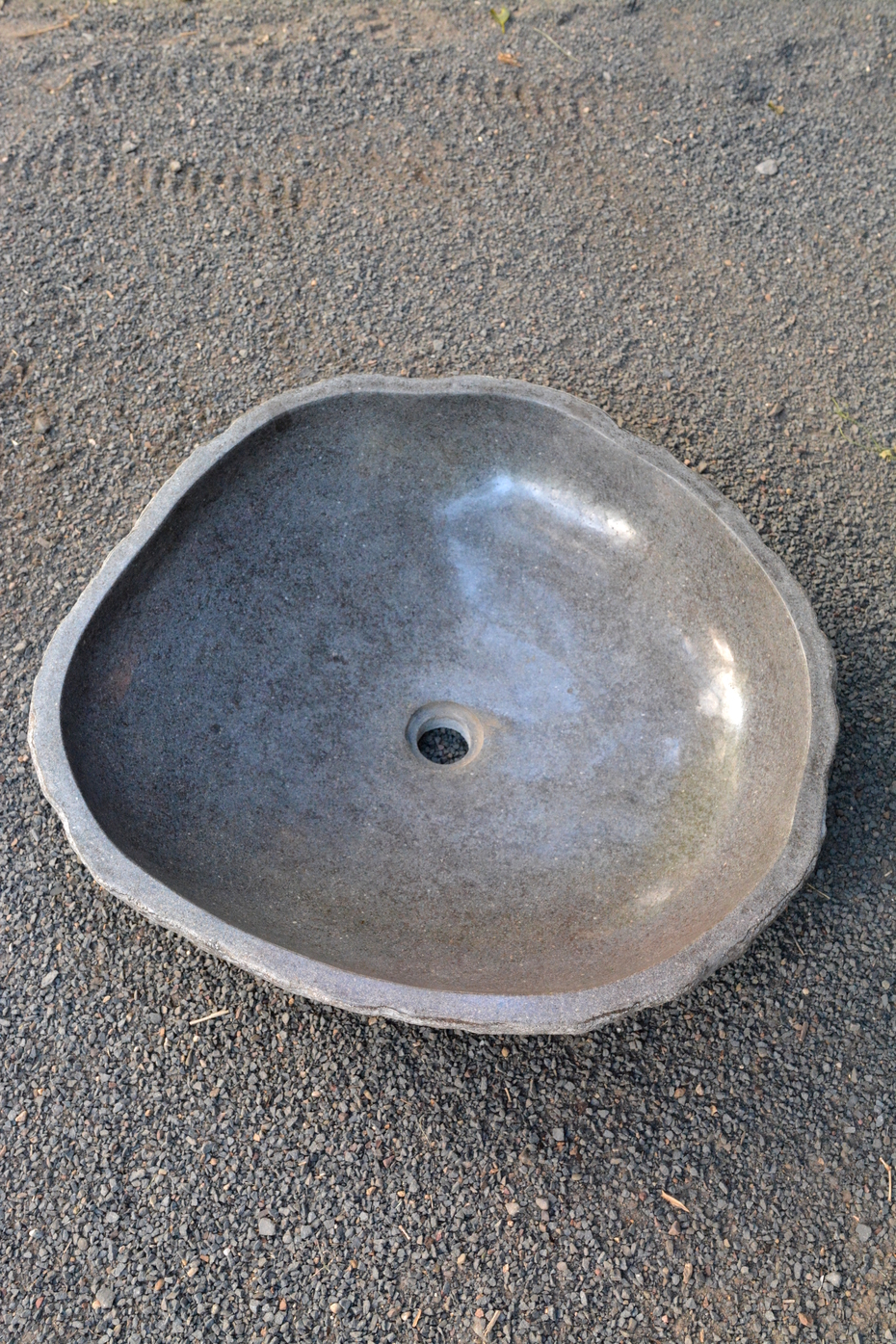 Riverstone hand basin / wash basin / sink
